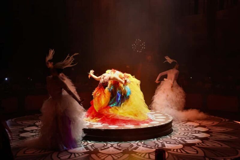 Xi'an: Royal Cultural Dinner Show  WuHuangShengYan - Key Points