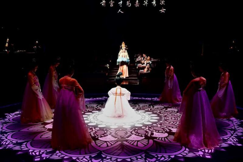 Xi'an: Royal Cultural Dinner Show  WuHuangShengYan - Who Will Love WuHuangShengYan?