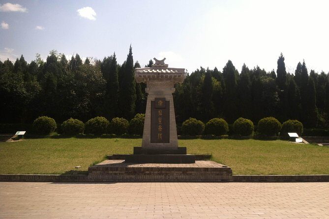 Xi'an Small Group Tour to Terra-cotta Army and Banpo Neolithic Village - FAQs