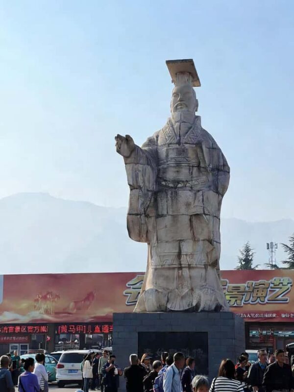 Xi'an: Terracotta Warriors Guided Tour with Transfers - The Guides and the Value of Expert Narration