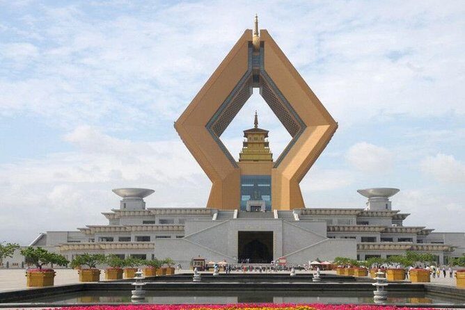 Xi'an West Route Private Tour: Famen Temple and Qianling Mausoleum - A Deep Dive into the Famen Temple and Qianling Mausoleum Tour