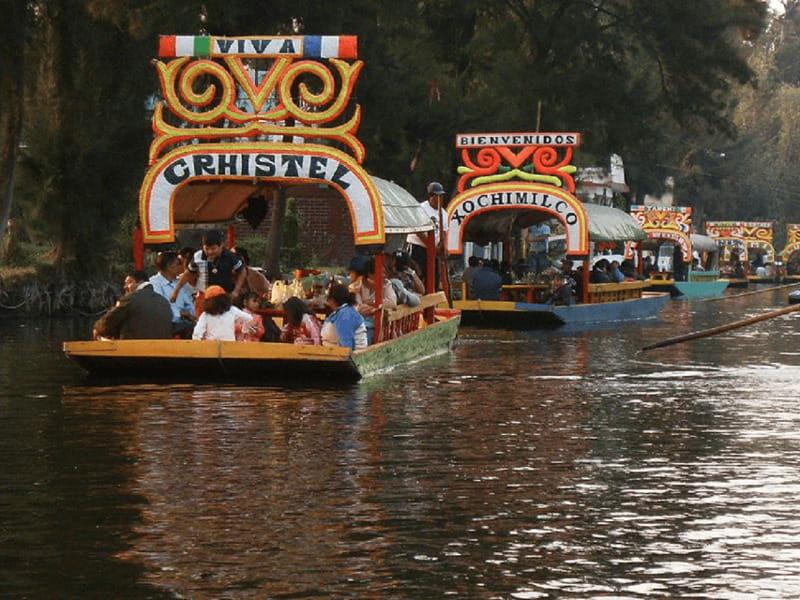 Xochimilco Day Trip: Farmland Food and Hop on a Trajinera - Benefits and Drawbacks