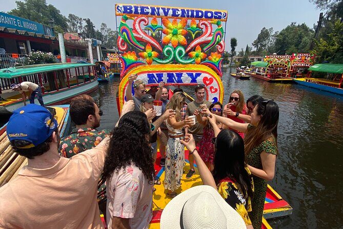 Xochimilco & Mexican Party with Guacamole & Unlimited Drinks - An Inviting Introduction to Xochimilcos Colors and Flavors