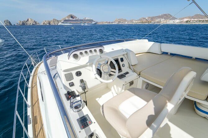 Yacht Azimut for rent in Cabo San Lucas - An In-Depth Look at the Cabo San Lucas Yacht Experience