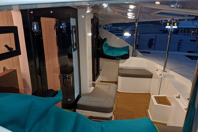 Yacht Charter Rental in Long Beach 58 Leopard Power Sail - An Entertaining Look at the Yacht Charter Rental in Long Beach