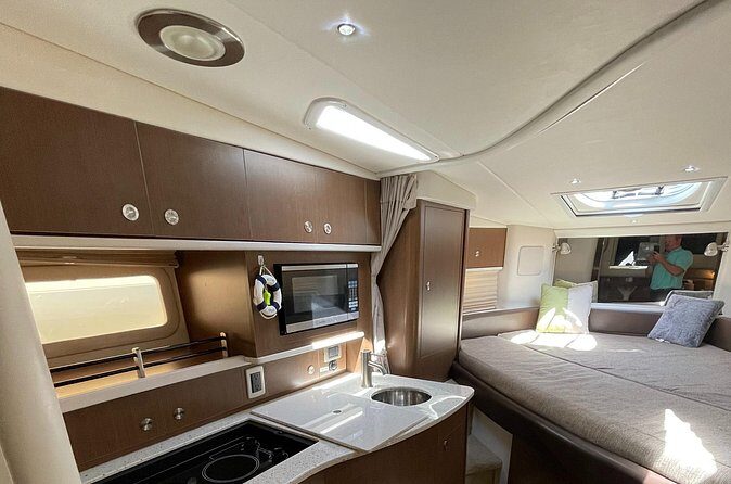 Yacht party cruise in St. Petersburg to Shell Key - Who Will Enjoy This Cruise?