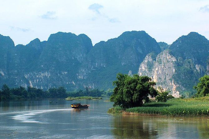 Yangshuo Old Town and 3 star Li River Cruise from Guilin - The Experience: A Deep Dive Into the Itinerary
