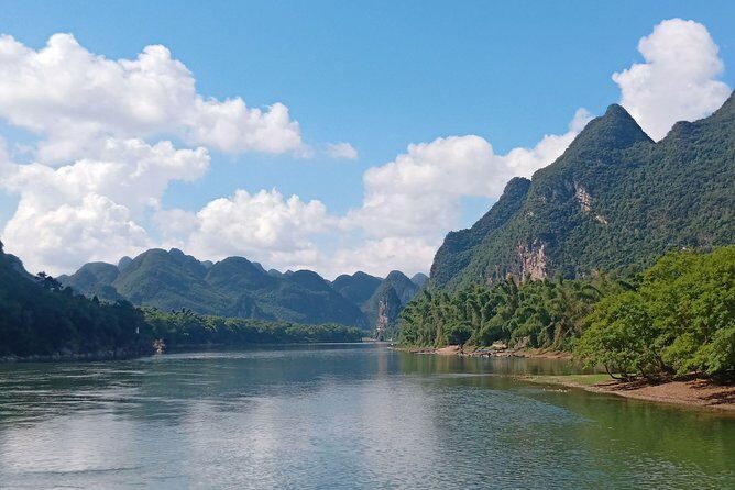 Yangshuo Old Town and 3 star Li River Cruise from Guilin - Authenticity and Traveler Feedback