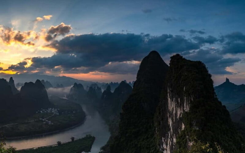 Yangshuo: Xianggong Mountain Sunrise & Bamboo Rafting Tour - Exploring the Heart of Yangshuo: A Balanced Look at the Tour