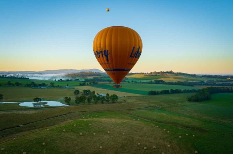 Yarra Valley: Hot Air Balloon Flight with Pickup & Breakfast - An Overview of the Experience