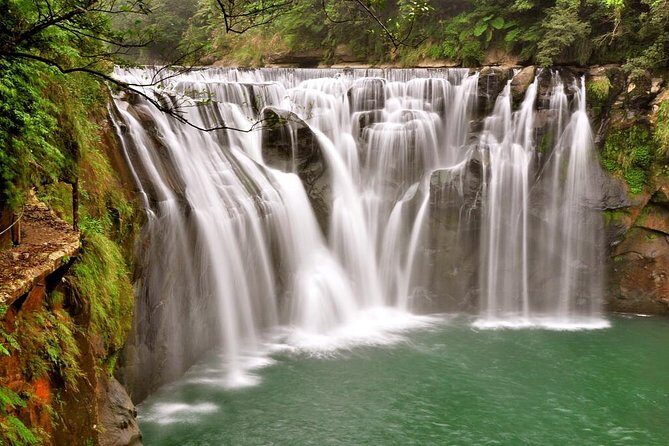 Yehliu, Jiufen & Shifen Private Tour from Taipei with Pickup - FAQ