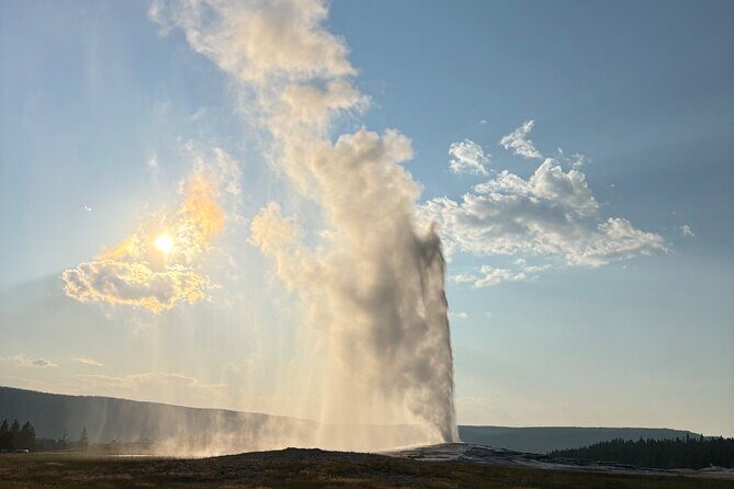 Yellowstone Park Private Day Trip from Big Sky - Full or Half Day - Discover Yellowstone on a Private Day Trip from Big Sky