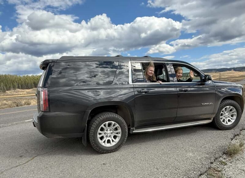 Yellowstone: Privately Guided Safari/Scenic Tour with Lunch! - Exploring Yellowstone with a Private Guide