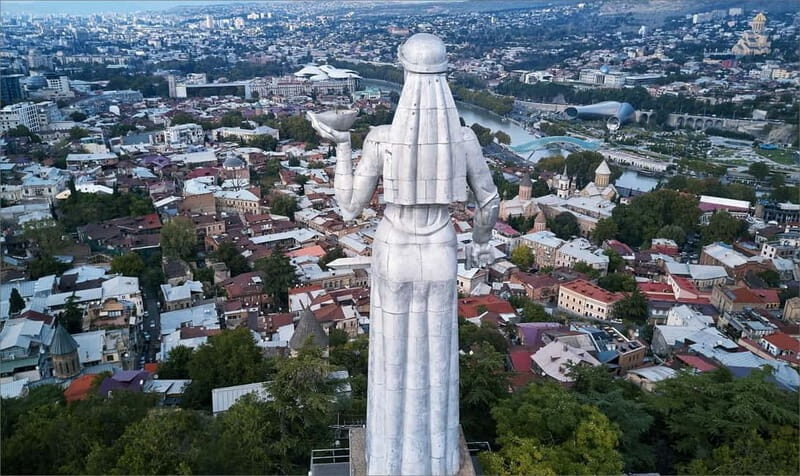 Yerevan to Tbilisi Round Trip: Walking Tour & Wine Tasting - Key Points