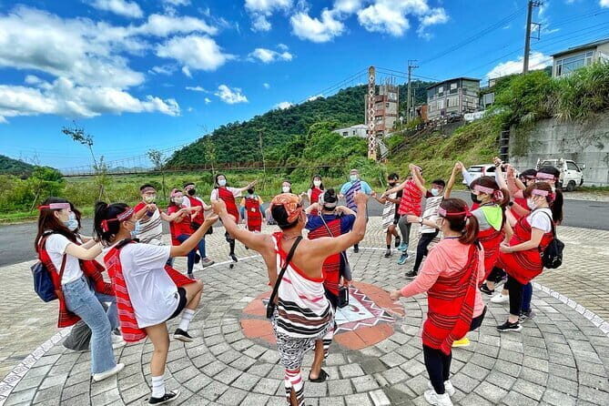 Yilan Hanxi Tribe Tour and Atayal Hunter Creek Fishing Picnic - Key Points