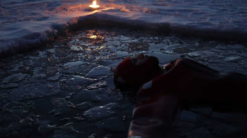 Ylläs: Northern Lights Ice-Floating Experience with Transfer - Key Points