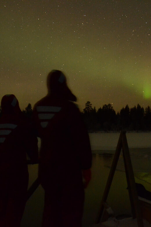 Ylläs: Seeking Northern Lights Photo Tour - Transportation, Duration, and Group Size