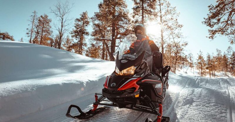 Ylläs: Wilderness Snowmobile Tour - Exploring the Ylläs Wilderness Snowmobile Tour