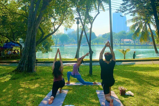 Yoga in the Park Thailand - A Calm Start in the Heart of Bangkok: Yoga in the Park Thailand