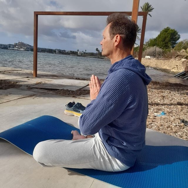 YOGA & MEDITATION AT THE BEACH OR IN THE FOREST - Practical Details That Matter