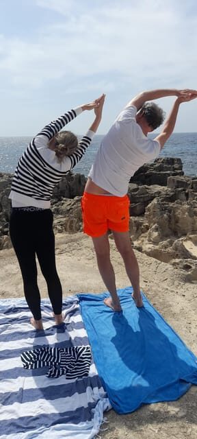 YOGA & MEDITATION AT THE BEACH OR IN THE FOREST - Authenticity and Authentic Experience