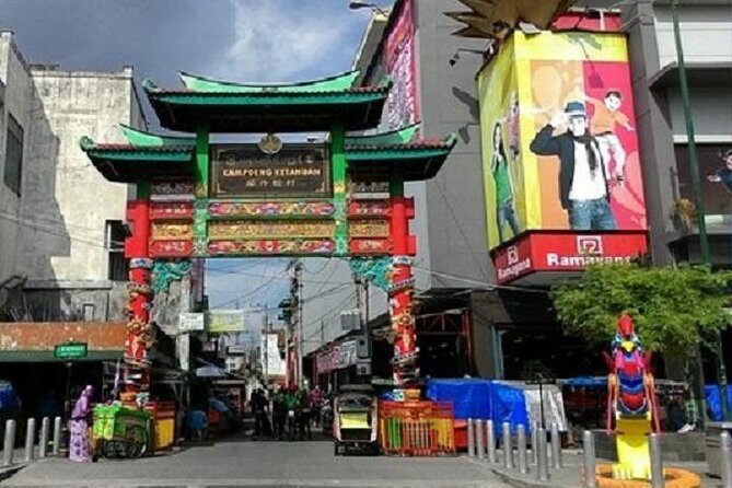 Yogya Day Historical Walking Tour - Key Points