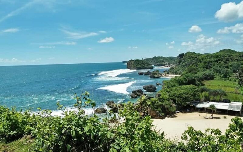 Yogyakarta: 5-Beach Full-Day Tour with Transfers & Entry Fee - Key Points