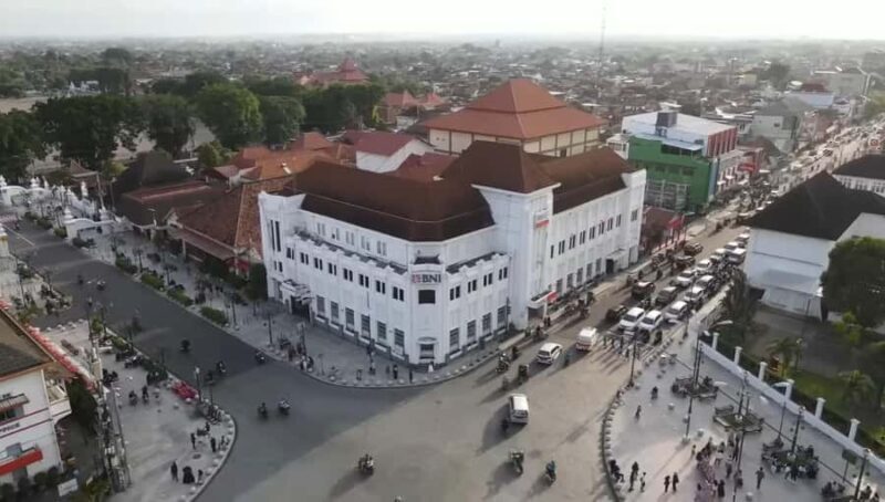 Yogyakarta: Beringharjo Market & Malioboro Street Tour - Key Points