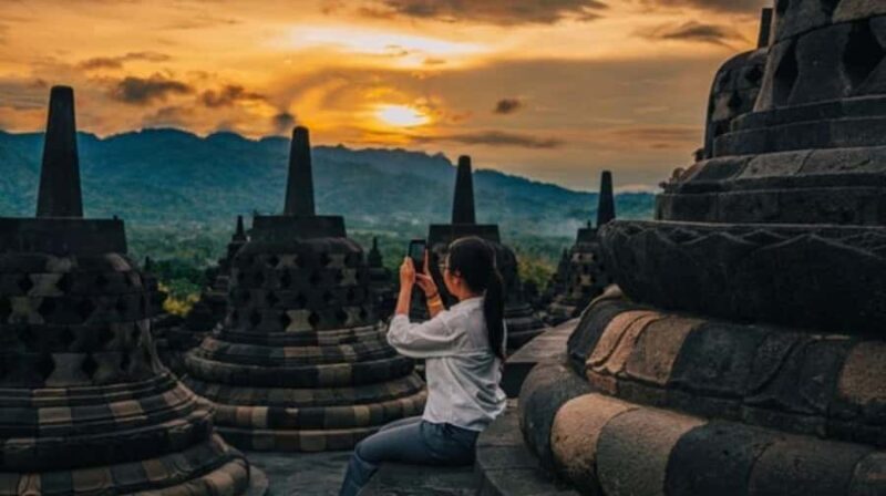 Yogyakarta: Best Borobudur Sunrise and Prambanan temple tour - The Experience in Detail