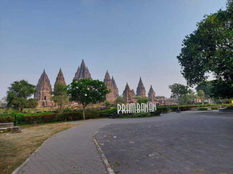 Yogyakarta: Borobudur 4-day Private Tour Excursion - FAQs