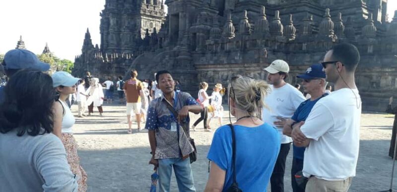Yogyakarta Borobudur and prambanan temple climb up - Key Points