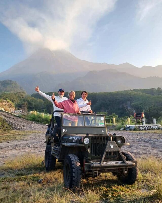 Yogyakarta: Borobudur Climb the Top & Mount Merapi Jeep Tour - A Practical Guide to the Tour Experience