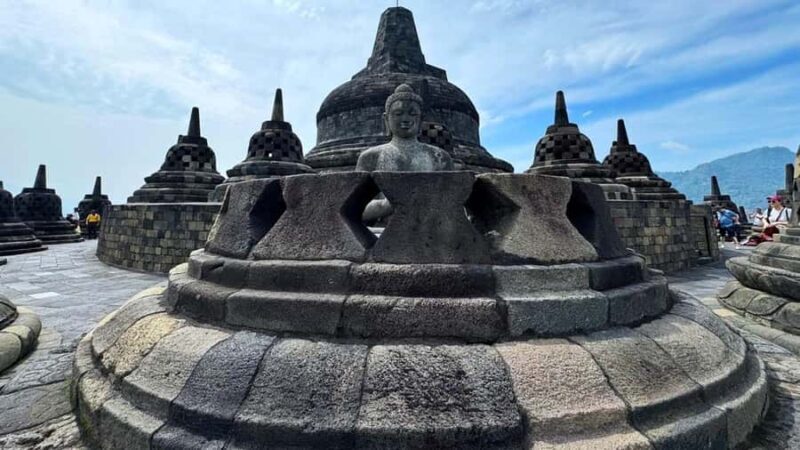 Yogyakarta: Borobudur Climb up, Merapi Volcano and Prambanan - An In-Depth Look at the Tour Experience