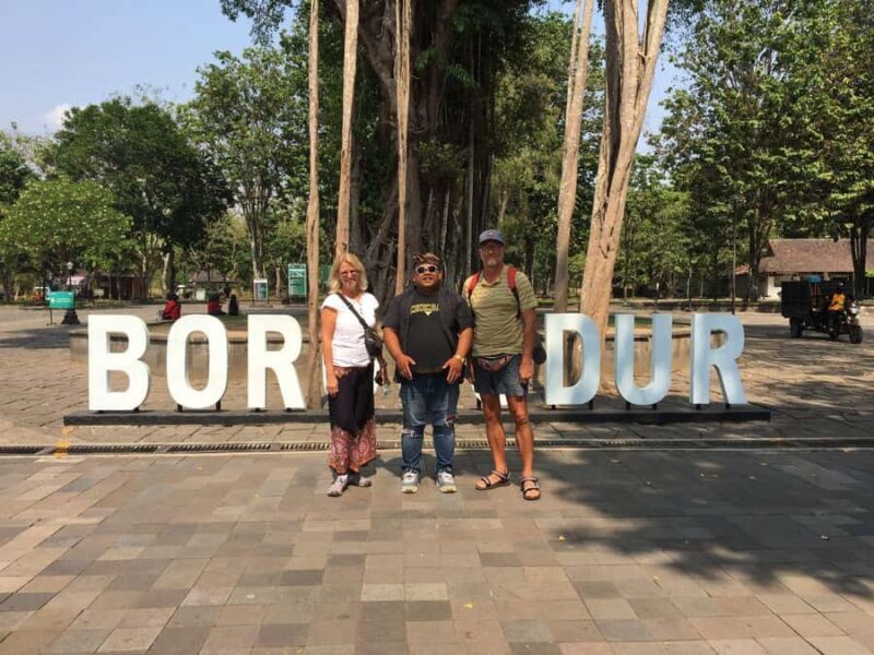 Yogyakarta: Borobudur & Prambanan Guided Tour with Pickup - Authenticity and Value: What Travelers Say