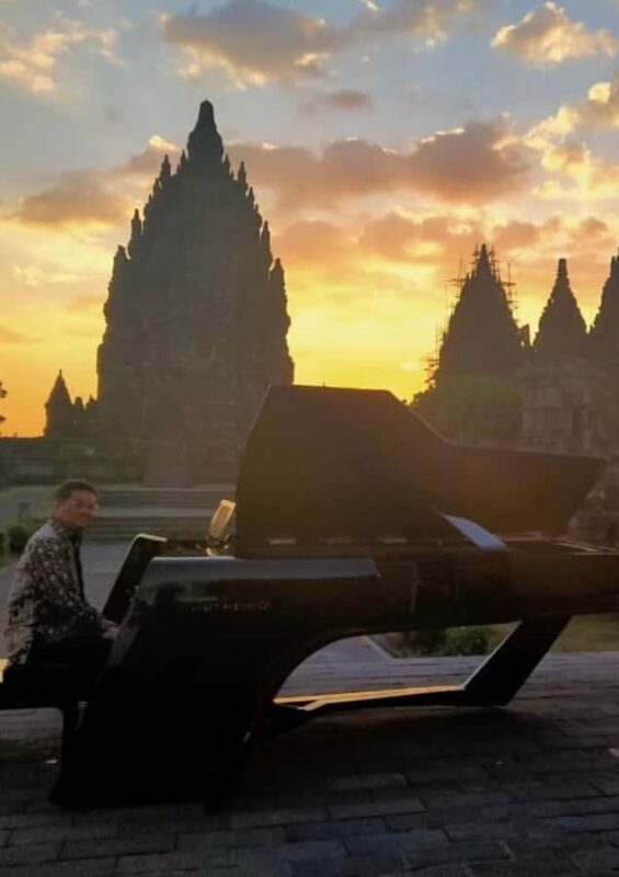 Yogyakarta: Borobudur Prambanan Temple Tour and Entry Ticket - Introduction