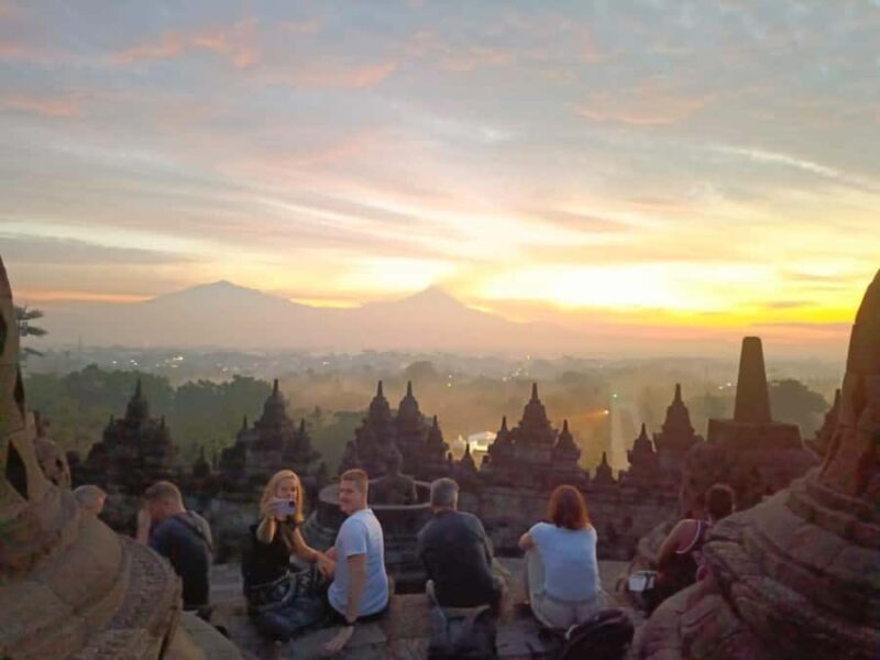 Yogyakarta: Borobudur Sunrise Climb up & Volcano Jeep Tour - FAQ