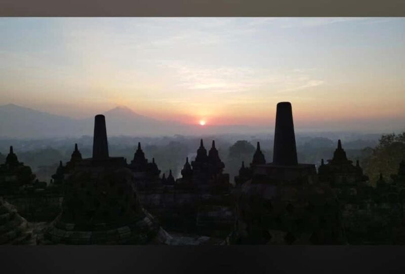Yogyakarta: Borobudur Sunrise from temple with Breakfast - Authenticity and Value: What Makes This Tour Stand Out?