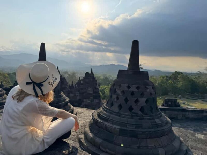 Yogyakarta: Borobudur Sunrise from temple with Breakfast - Practical Details and Considerations