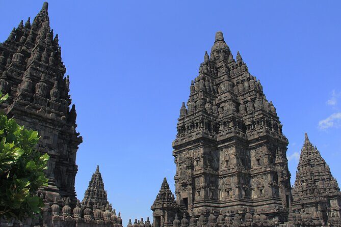 Yogyakarta Borobudur sunrise Guarantee Climb up and Prambanan - FAQ