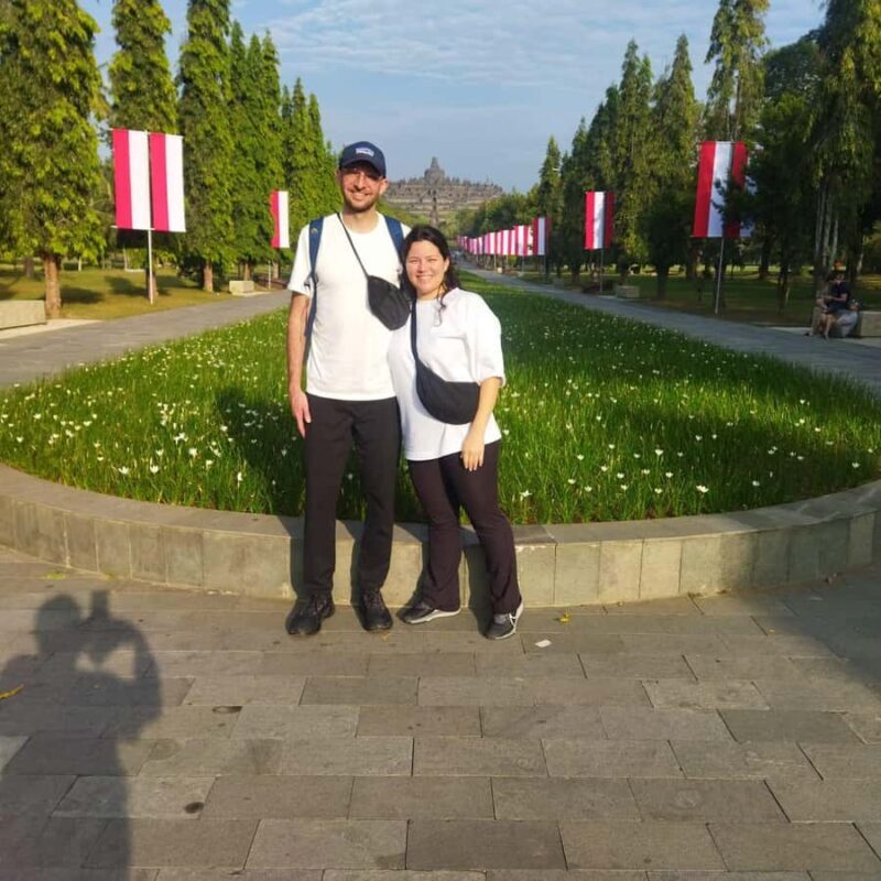 Yogyakarta : Borobudur Sunrise Tour Half-Day with Pick Up - Authentic Experiences and Local Touches