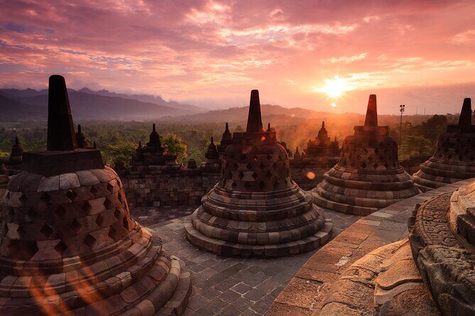 Yogyakarta: Borobudur Sunset Shared Guided Tour - Exploring the Yogyakarta: Borobudur Sunset Shared Guided Tour