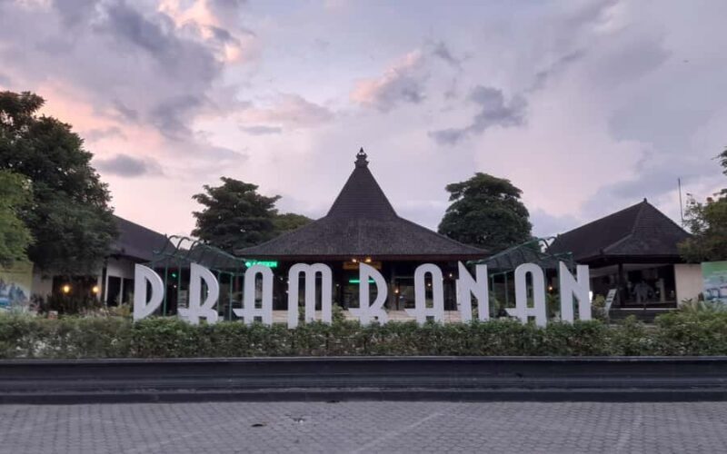 Yogyakarta: Borobudur Temple Guided Tour - A Deep Dive into the Experience