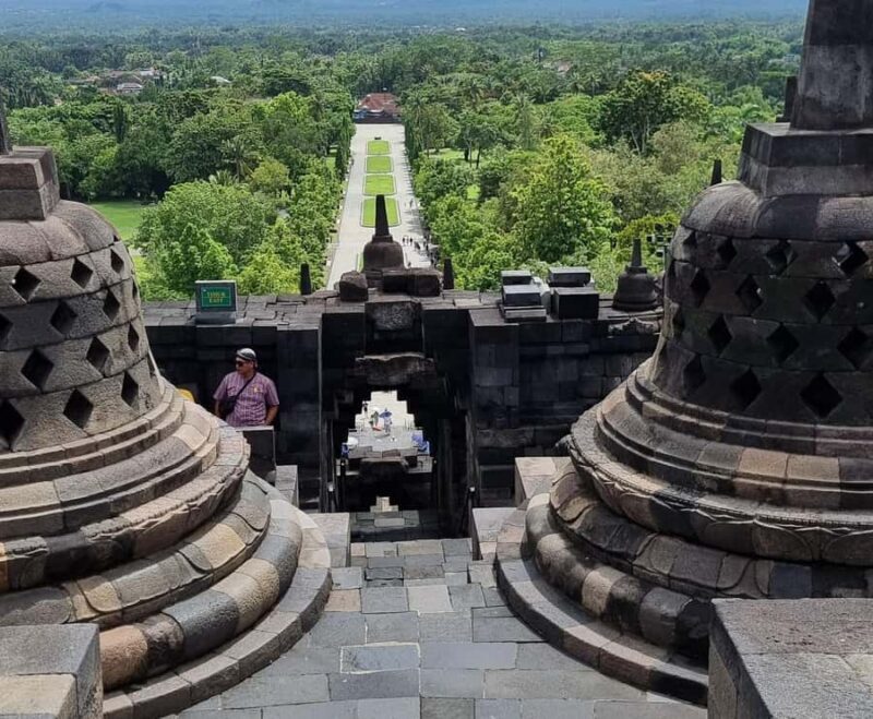 Yogyakarta: Borobudur Temple Half Day Tour With Climb Up - Key Points