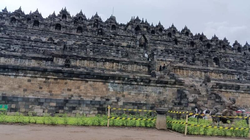 Yogyakarta: Borobudur Temple Half Day Tour With Climb Up - Additional Details and Practical Tips