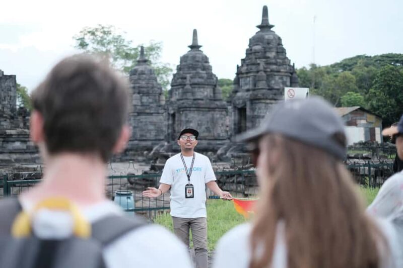 Yogyakarta: Borobudur Yard and Prambanan Temple Tour - Key Points
