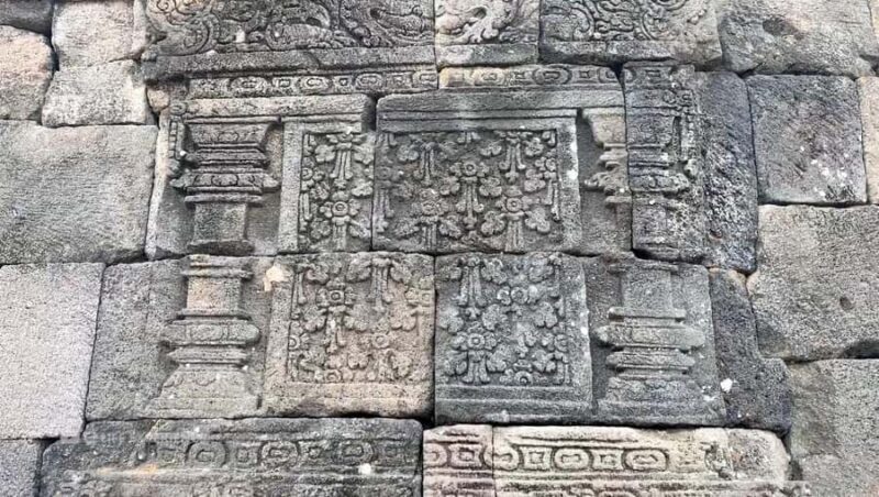 Yogyakarta: Candi Ijo Sunrise Hike and Breakfast Tour - The Authentic Jogja Breakfast