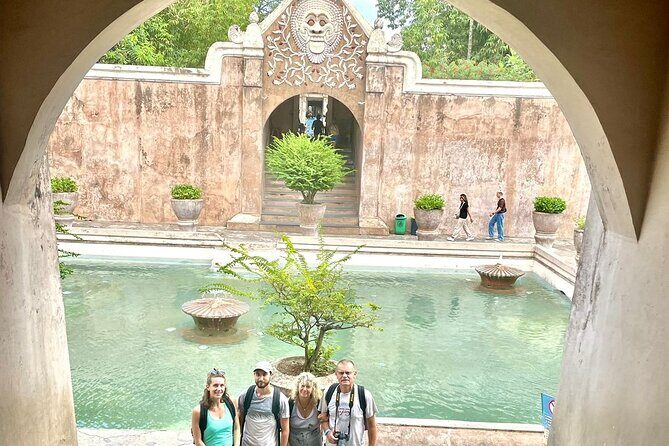 Yogyakarta City and Prambanan Temple Sunset Tour - FAQ