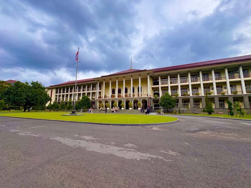 Yogyakarta: Gadjah Mada University Walking Tour - Who Will Enjoy This Tour?