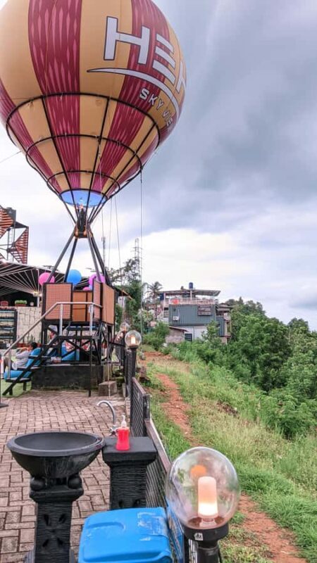 Yogyakarta: HeHa Sky View & Puncak Segoro Indian ocean view - Key Points