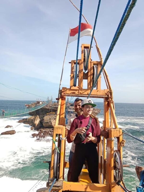 Yogyakarta : Hightlights Jomblang Cave and Timang Beach Tour - Key Points